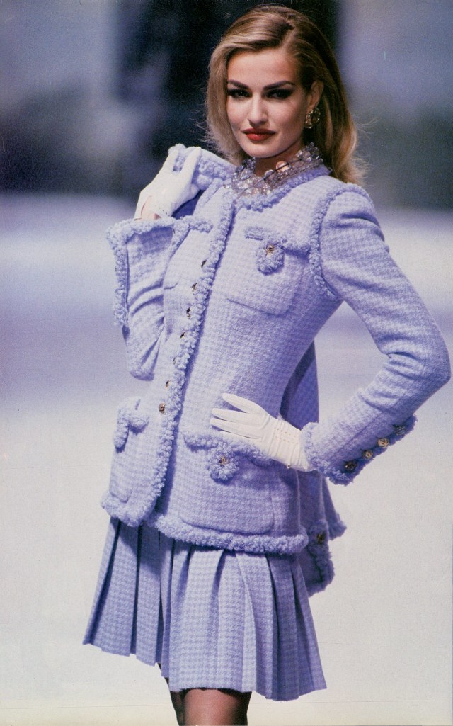 Iconic Baddie in Fashion: Karen Mulder – MerLunaLobo